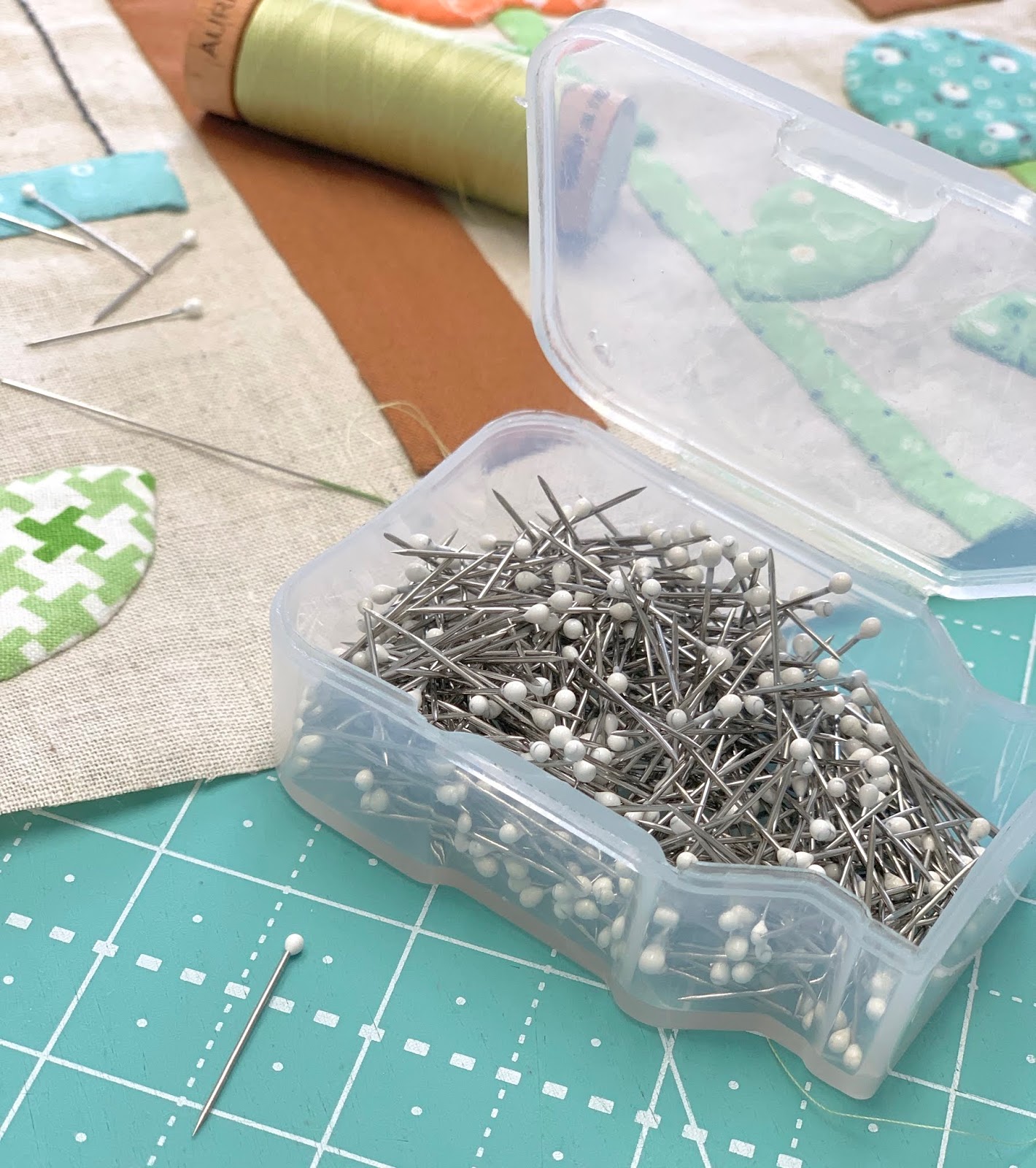 Farm Sweet Farm Sew Along - Barn and Silo Block!! | Bee In My Bonnet ...