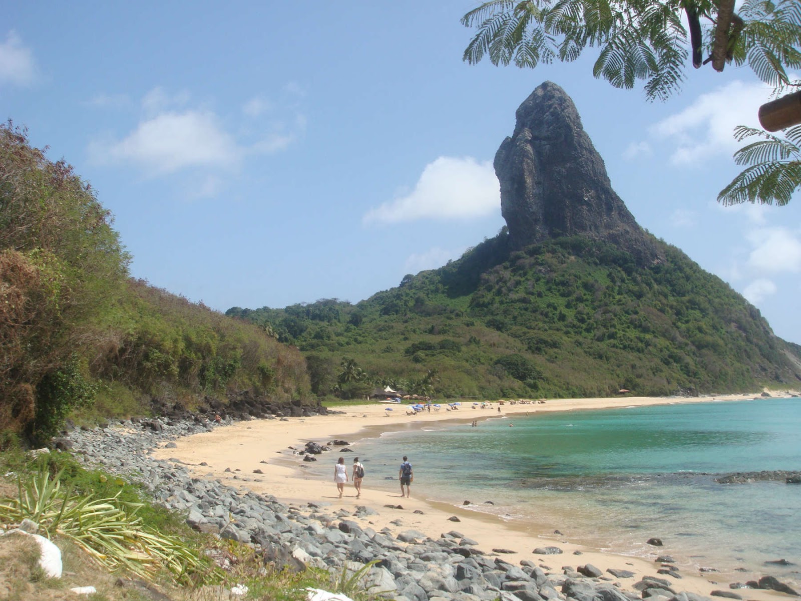 Conheça as praias de Noronha - Renata Viaja...