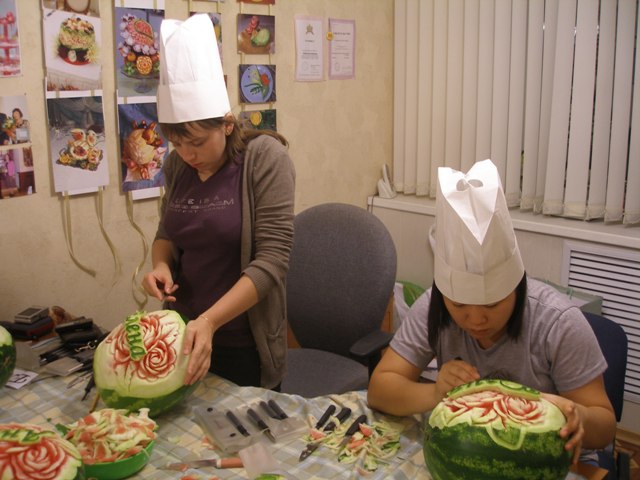 GarnishFoodBlog - Fruit Carving Arrangements and Food Garnishes: My classes