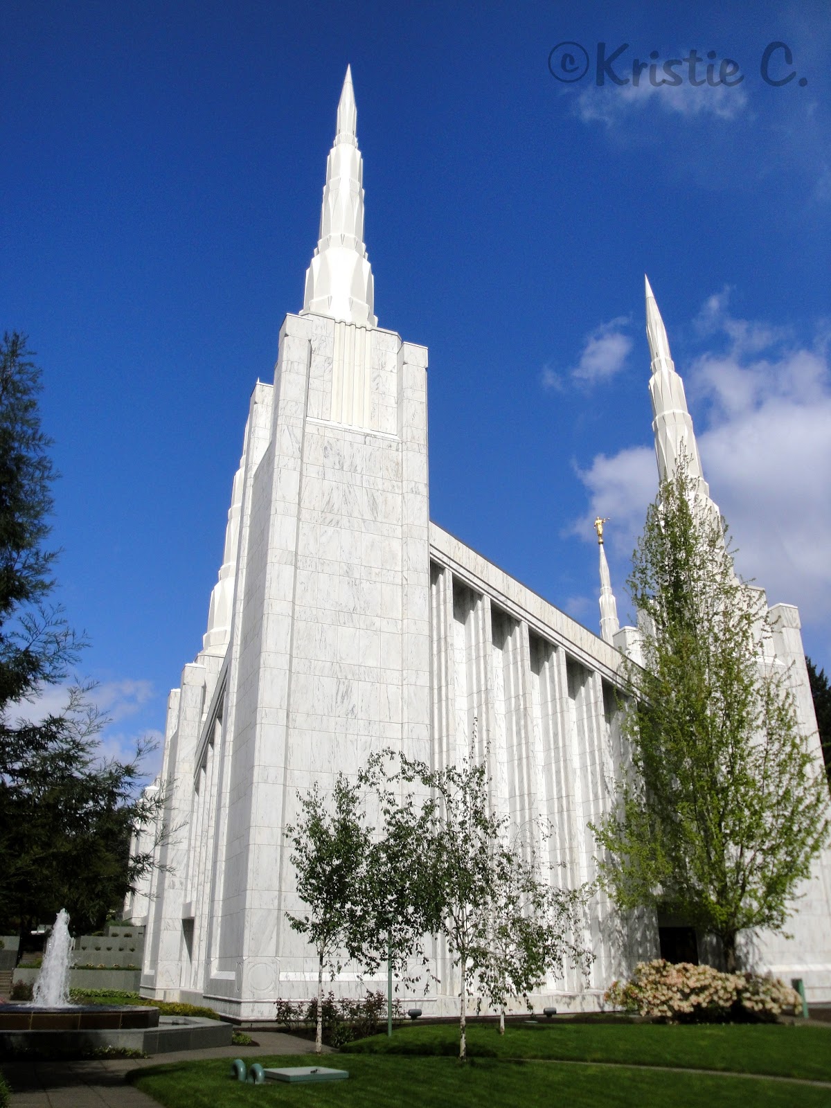 Keeping Up With Kristie: Visiting the Portland Temple...