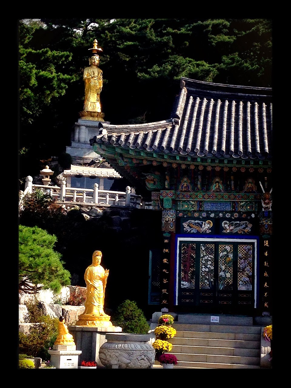 GuhLADeeS RISING: October Escapades - Incheon Temple Tour