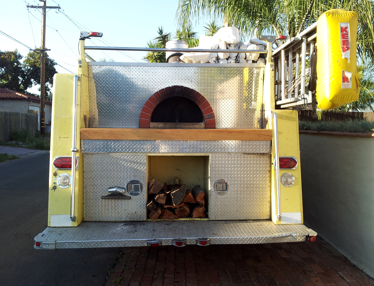 Just A Car Guy: Dang Brothers wood fired pizza, uses an American ...