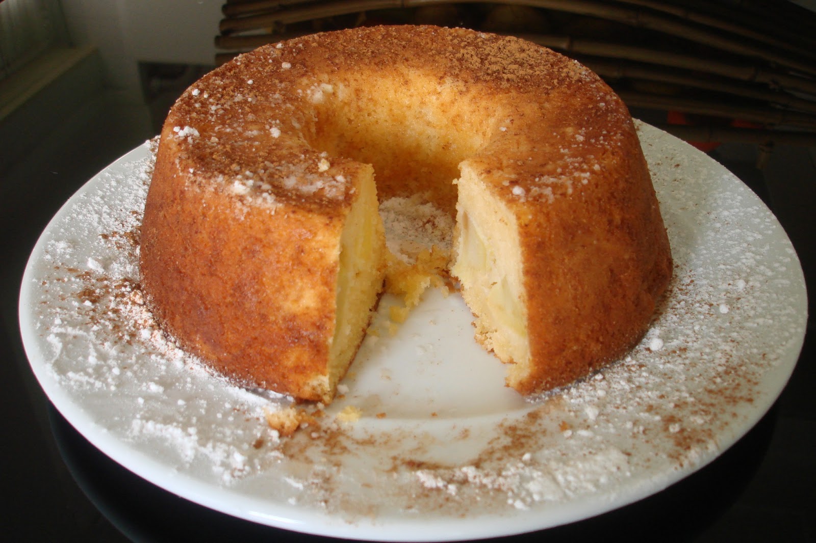 O Cantinho das Tias: BOLO RÁPIDO- BIMBY