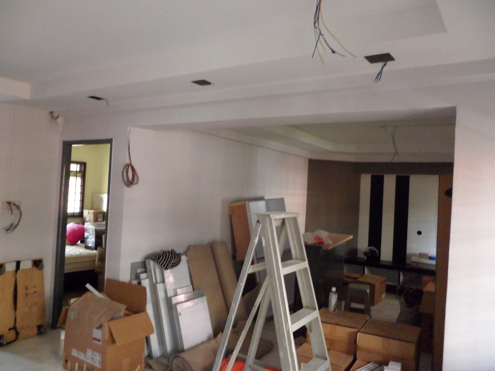 Me & Decor: L box downlight is too big????