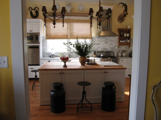 Lowfields Farm: Inside the Hall