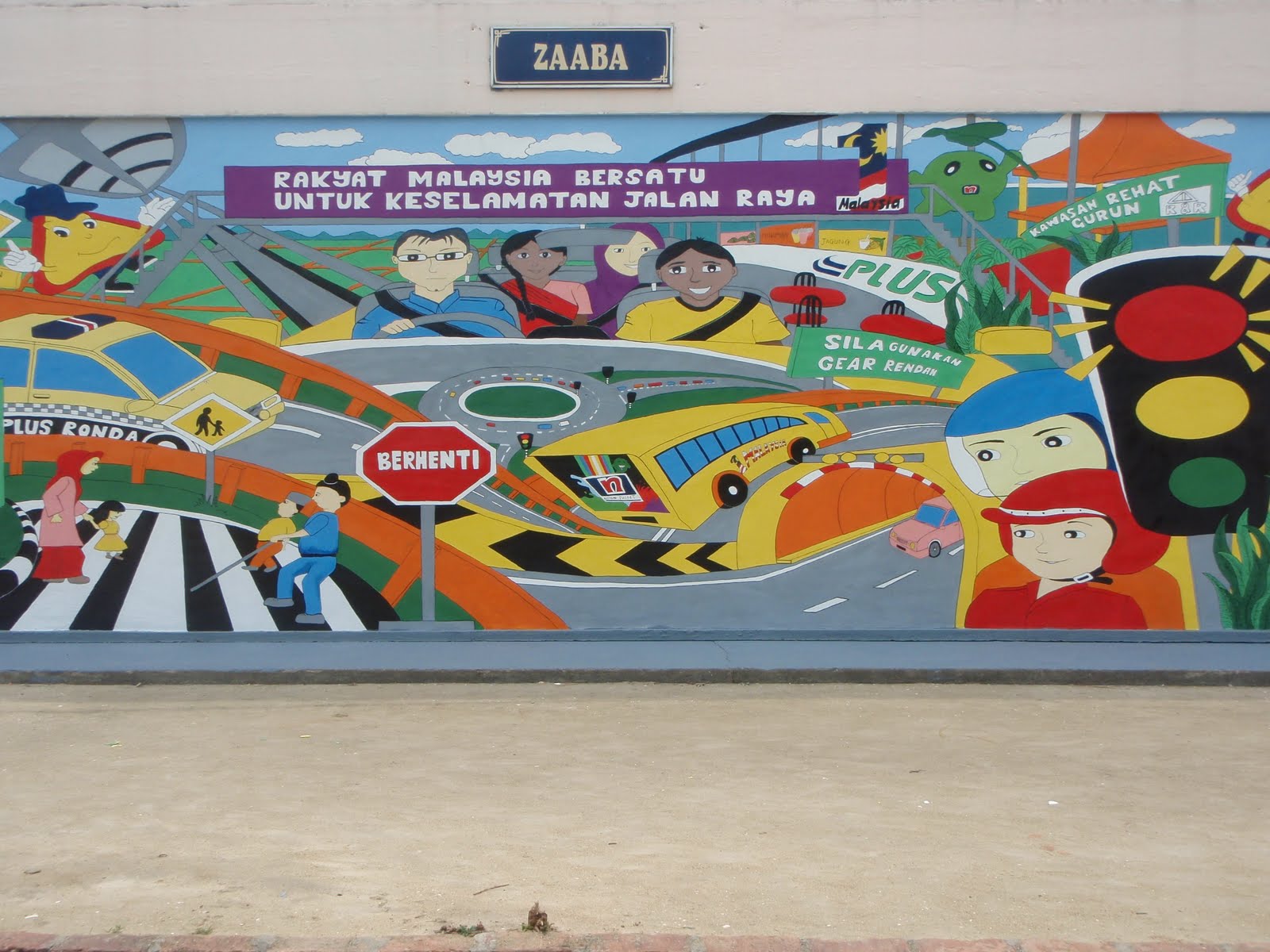 pertandingan mural PLUS