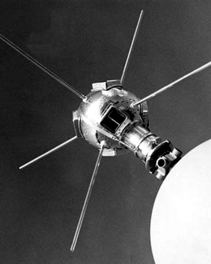 SPACE AGE ARCHAEOLOGY: The cultural significance of the Vanguard 1 ...