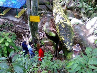 Hi..welcome to my blog..kecantikan Sarawak..: BATU NABAU AT ENGKILILI