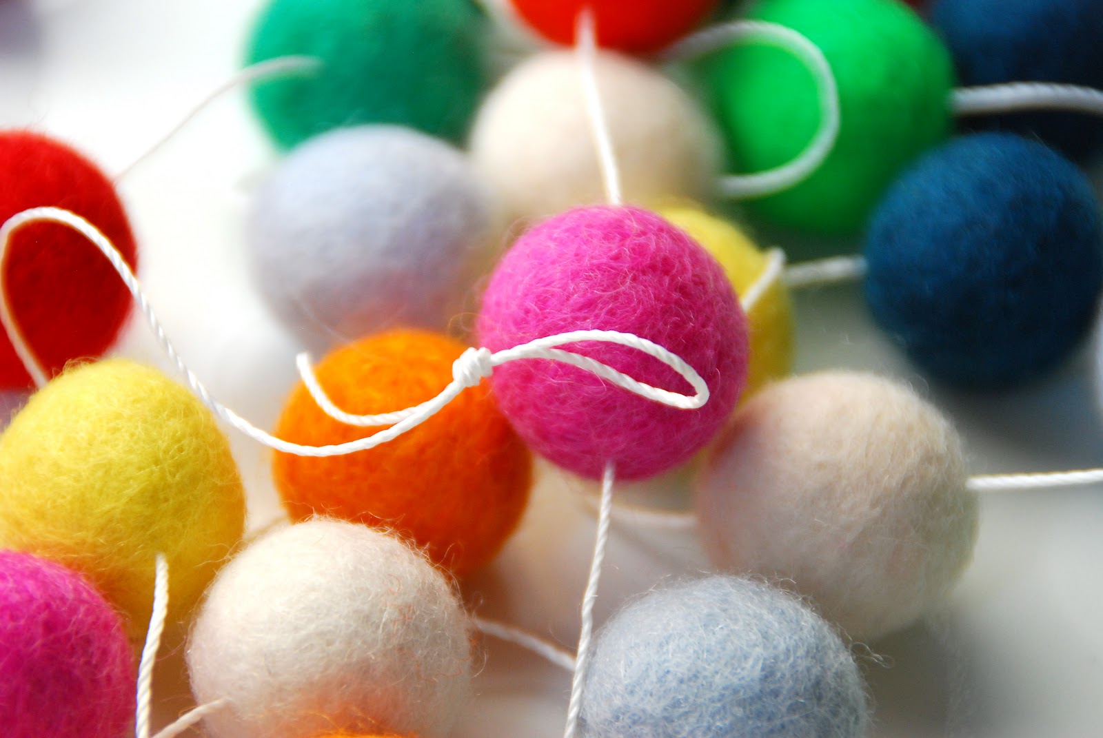 The Fickle Felt Tree: Felt Ball Garland Tutorial