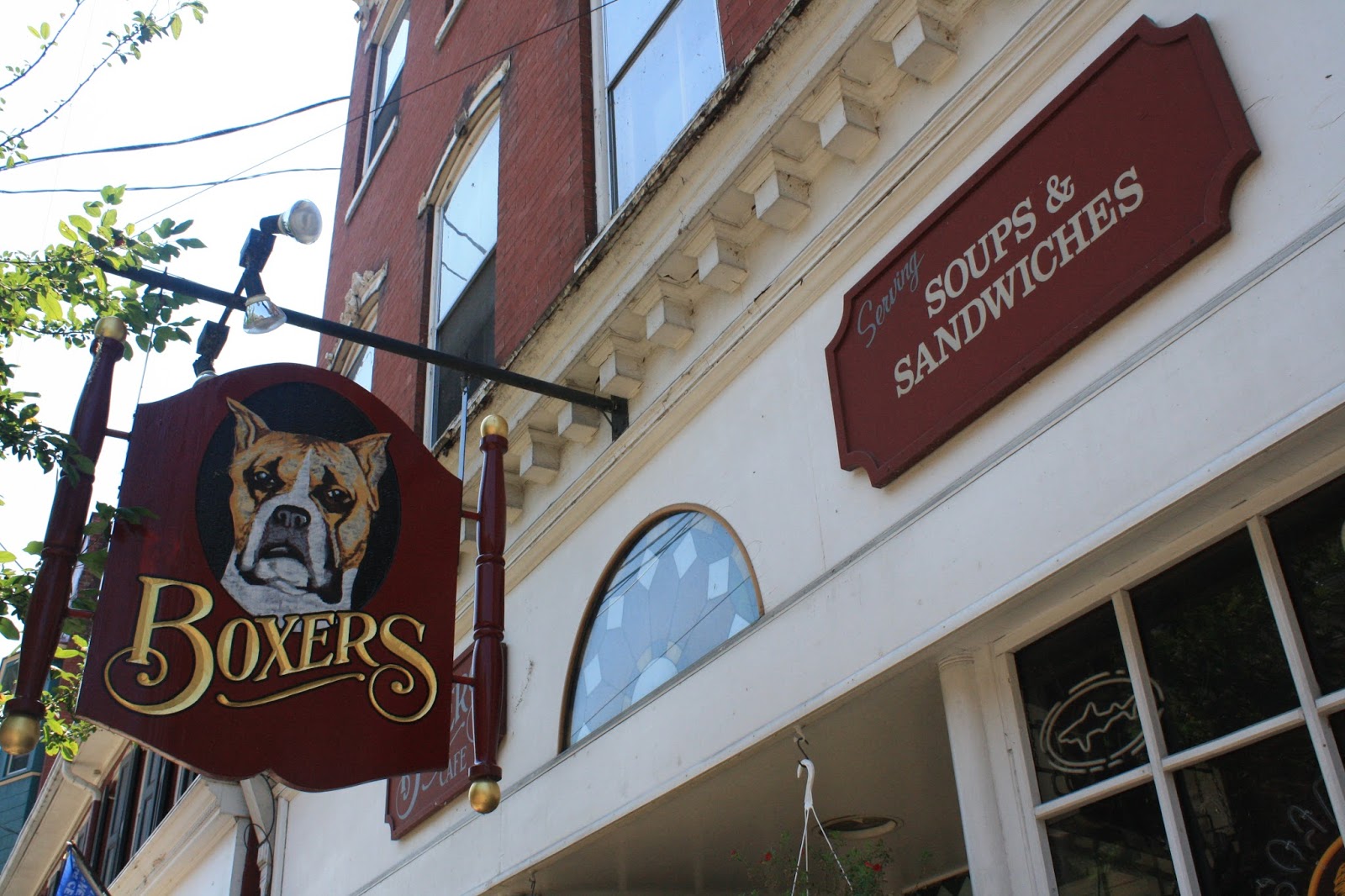 MundoBoxer.Net: Boxer's Cafe