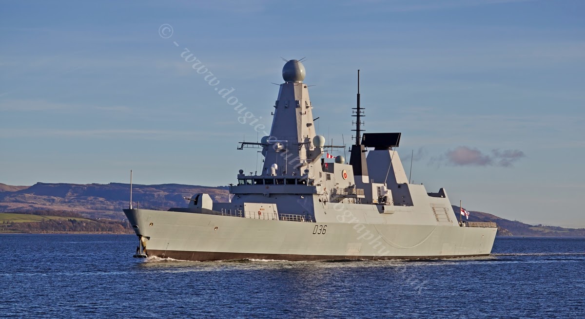 Dougie Coull Photography: HMS Defender Outward Bound