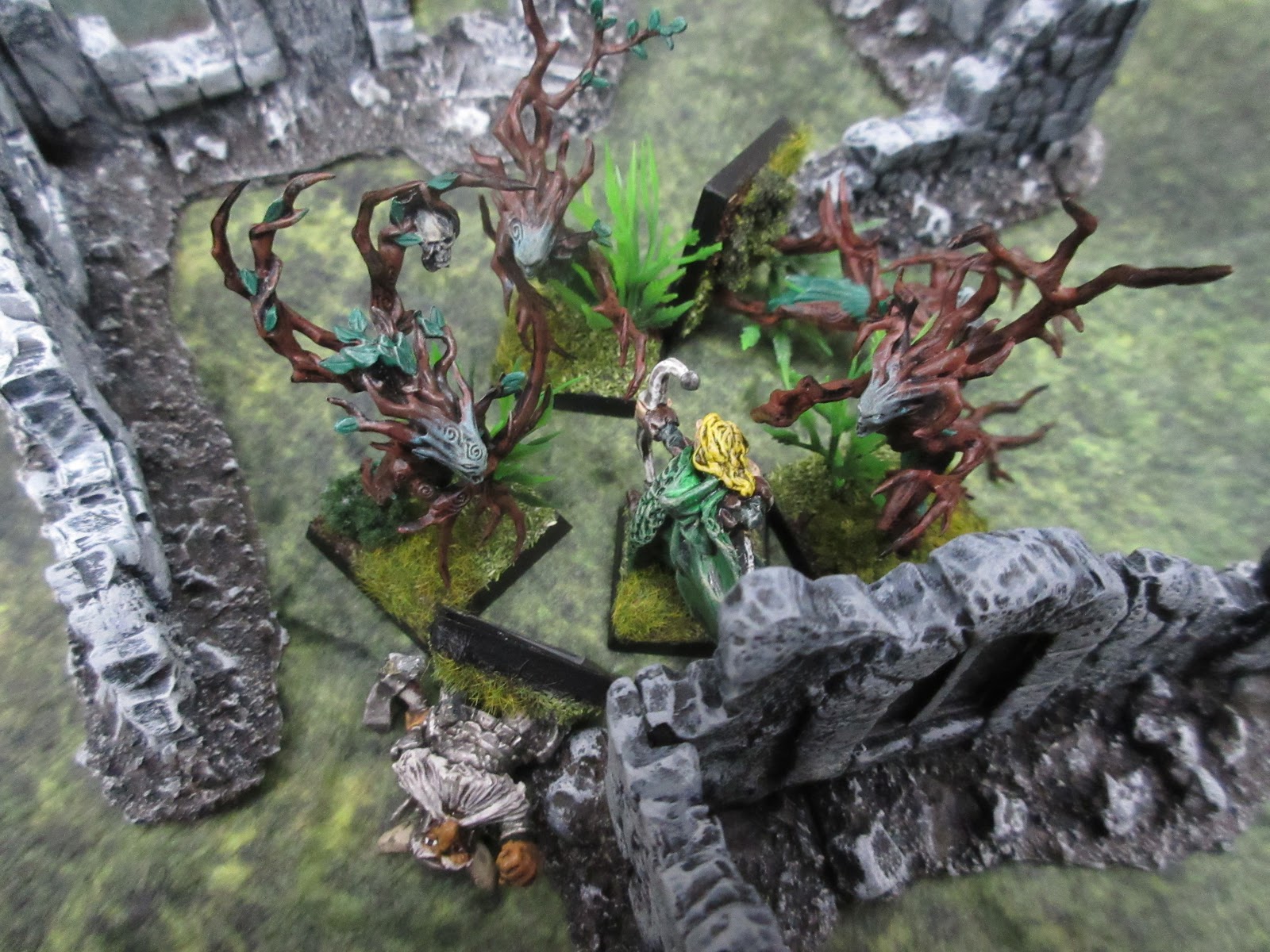 Mars-Miniatures: Quest 1 AAR - Dark Isle of Tol Fuin