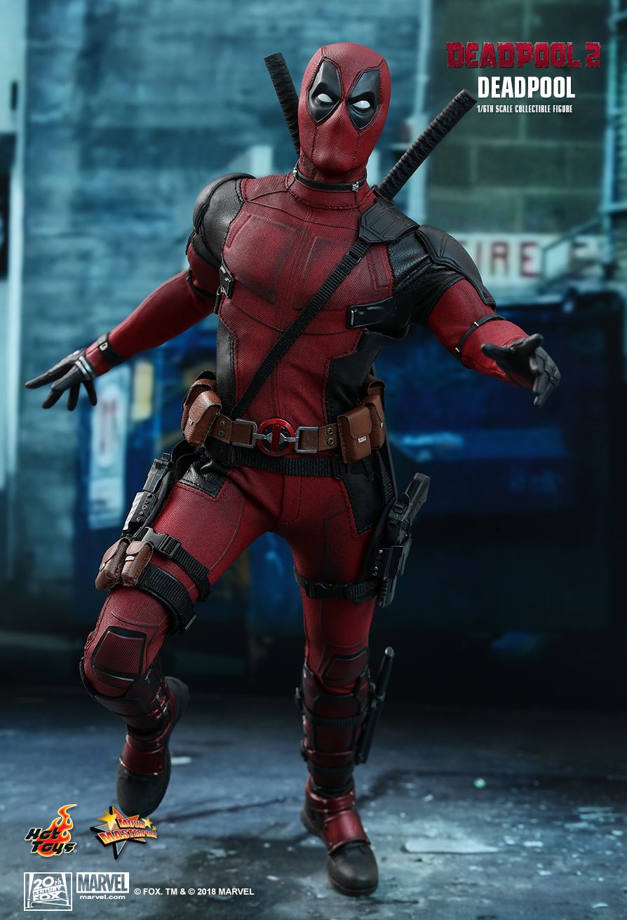toyhaven: Preview Pics of Hot Toys MMS490 Deadpool 2 1/6th scale ...