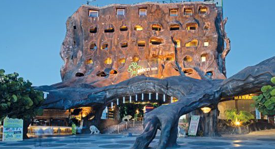 Hotel yang Praktis, Strategis, dan Bikin Asyik? Tentu Pohon Inn Batu ...