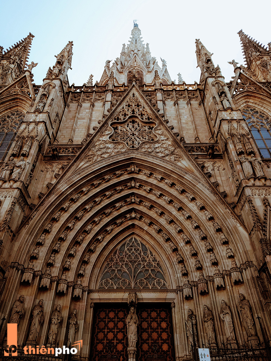 KIẾN TRÚC GOTHIC LÀ GÌ?