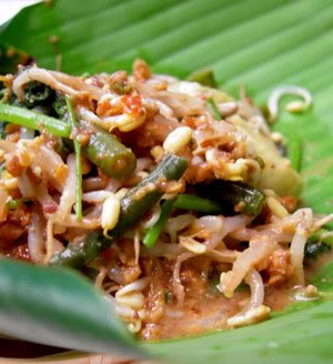 Asliya Rahman: Asam Pedas Ikan Pari & Sayur Pecal...yummy..!!!