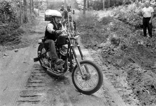 Hells Angels Ride the Big Apple ~ Riding Vintage