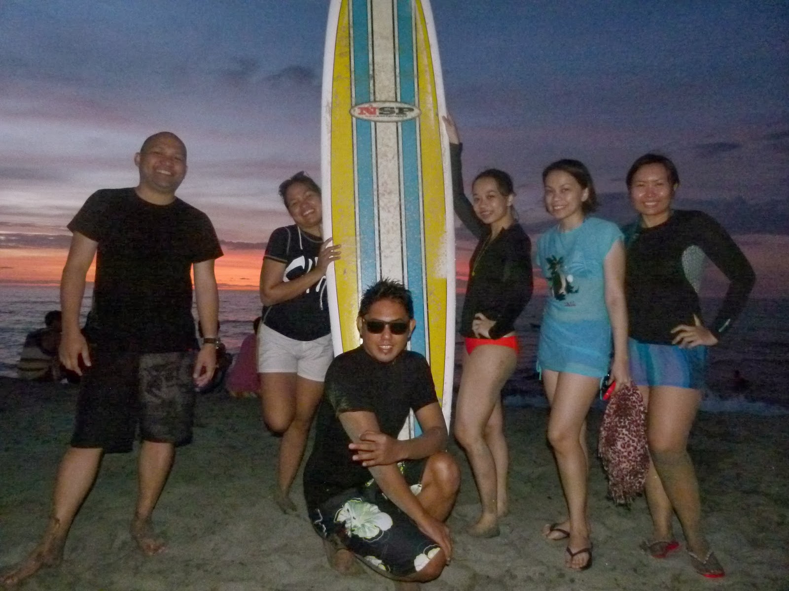 SURF EAT AND GET DRUNK AT SAN JUAN LA UNION - Lakwatserong Tsinelas