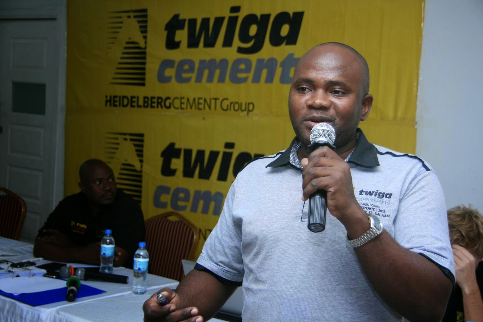 KAMPUNI YA TWIGA CEMENT YATOA MAFUNZO YA UTENGENEZAJI BORA WA MATOFALI ...