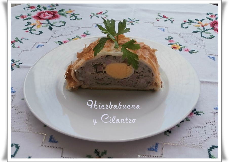 Hierbabuena y Cilantro: ROLLO DE CARNE EN HOJALDRE