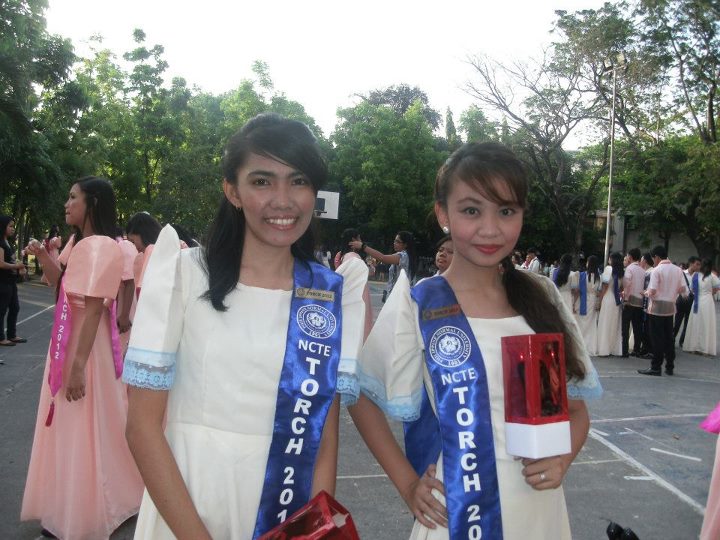 A Teacher's Charmed Life: Ang Pagdiriwang ng Sulo (The Torch Ceremony)