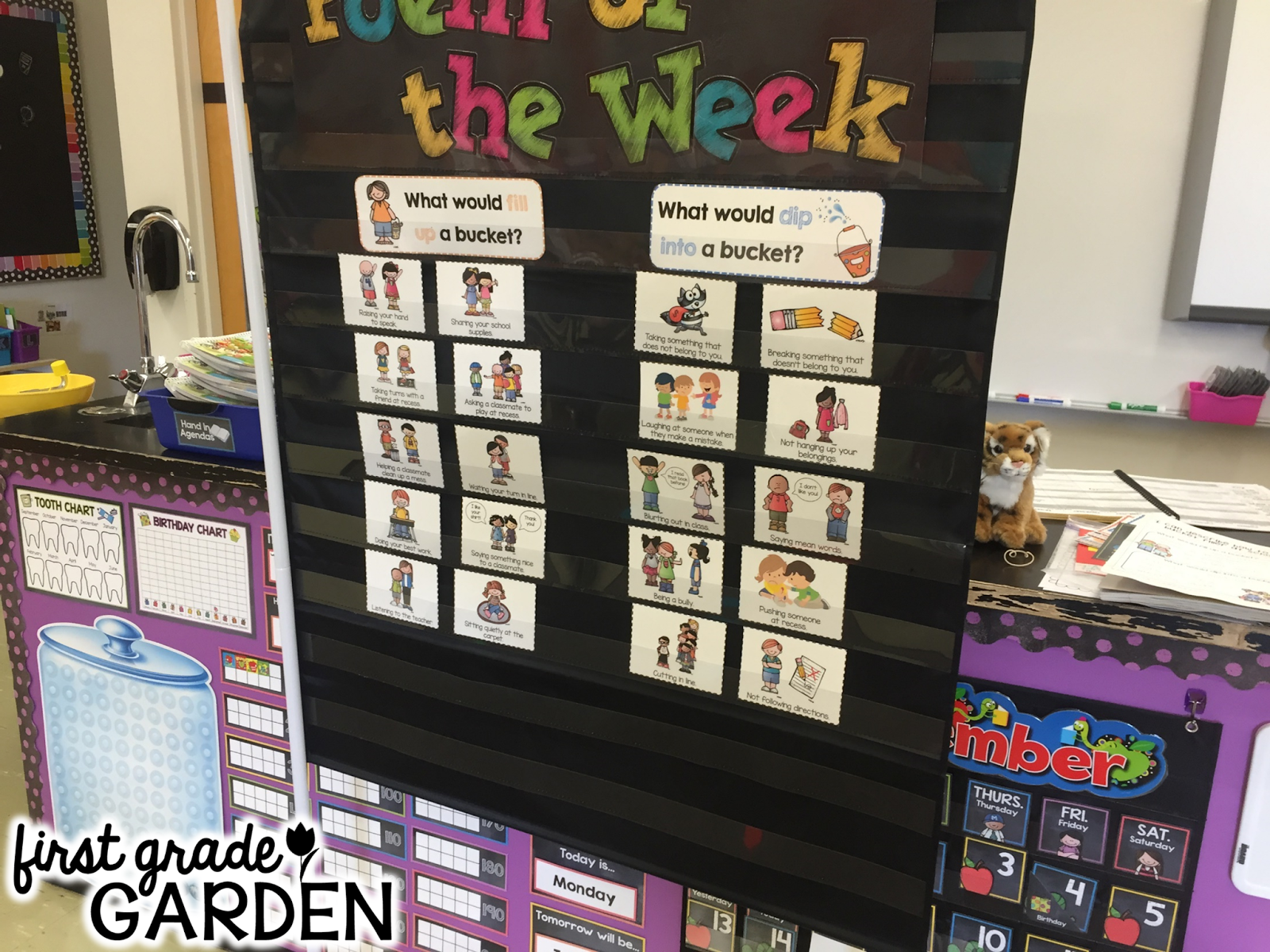 First Grade Garden: Daily Schedule - Theme