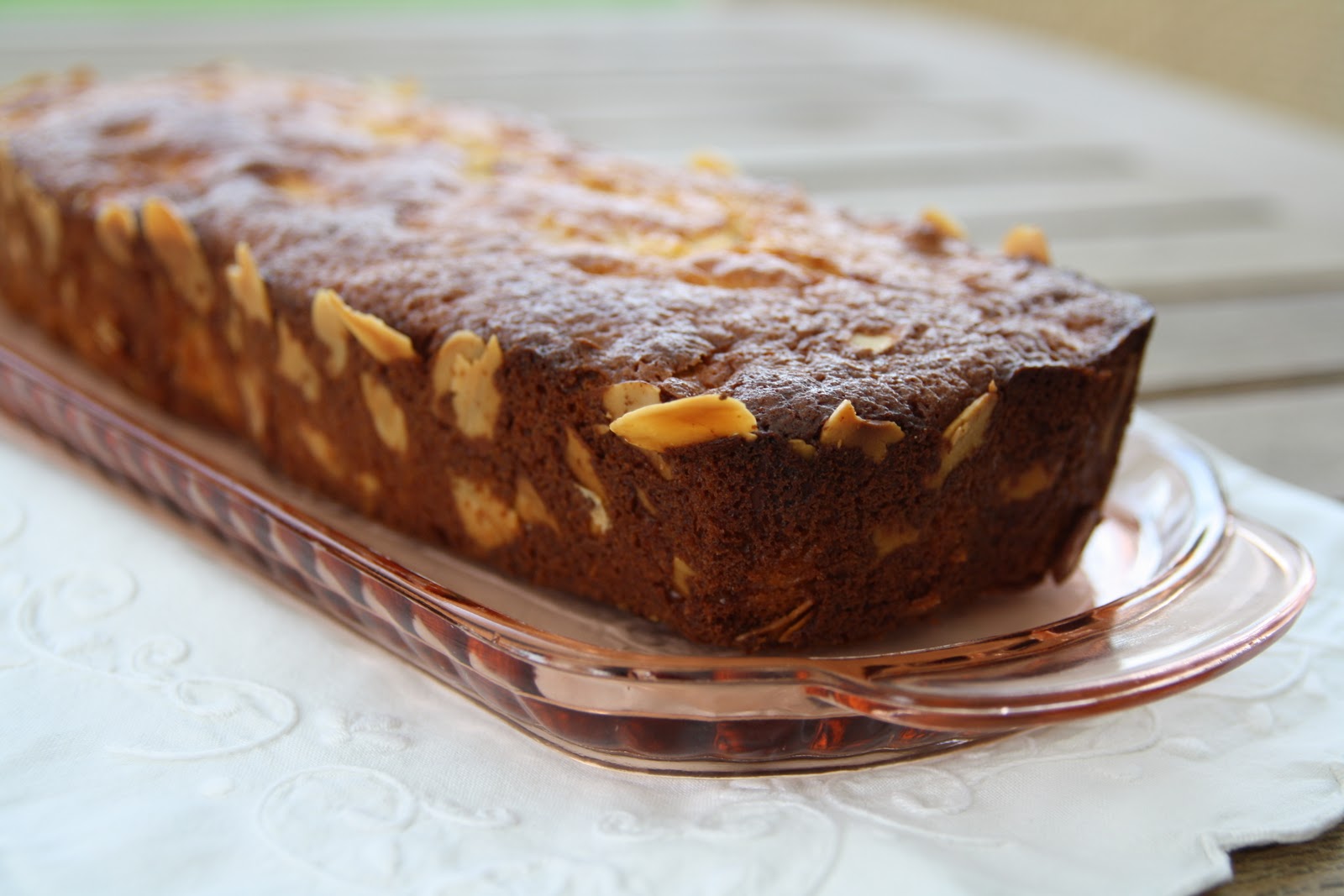 Parmesan et Paprika: Cake aux Pommes, Amandes et Miel