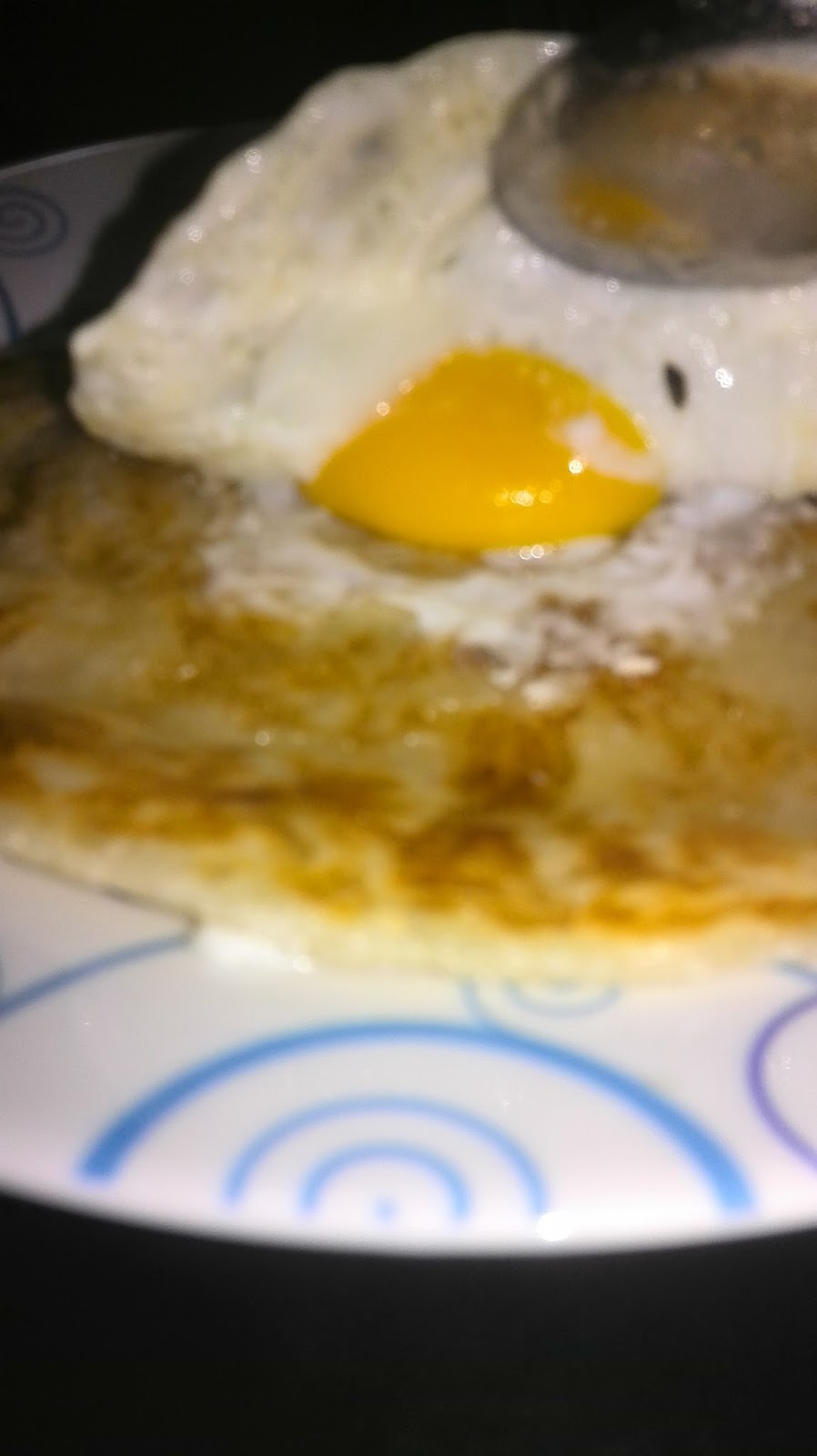 namakucella: ROTI CANAI TAMPAL TELUR GOYANG