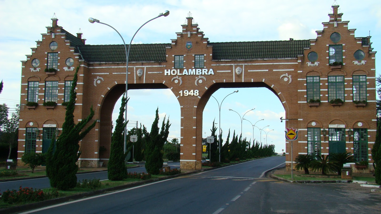 That's a First! - Blog - Living with Style: Holambra, SP - Brasil