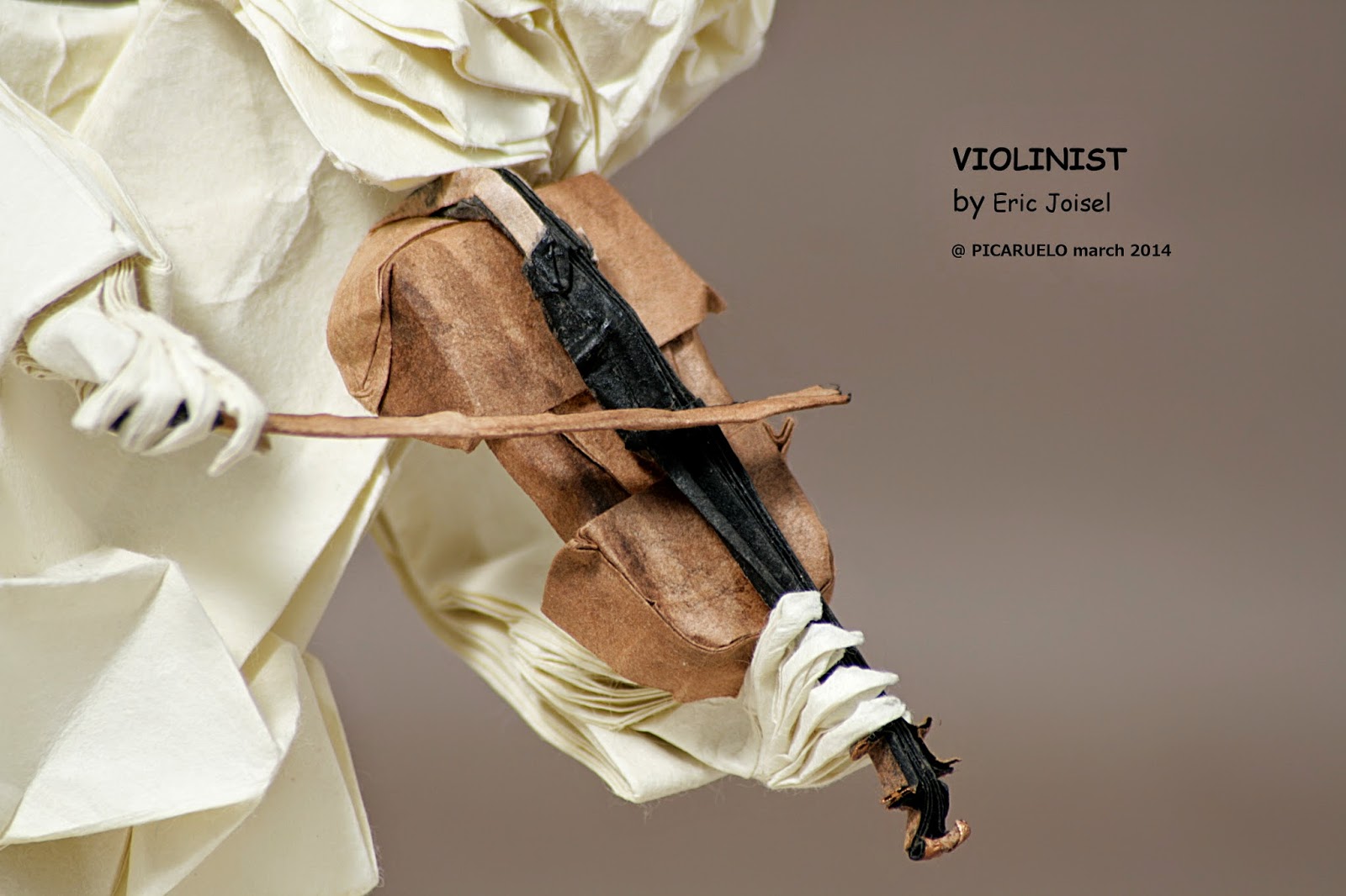 Picaruelo's origami: THE VIOLIN