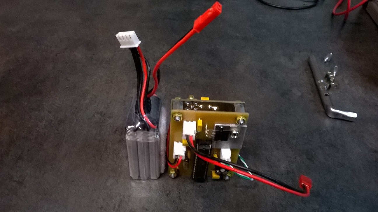 F1IEY - ATELIER RADIO: BALISE VHF 144MHZ - DRA818V