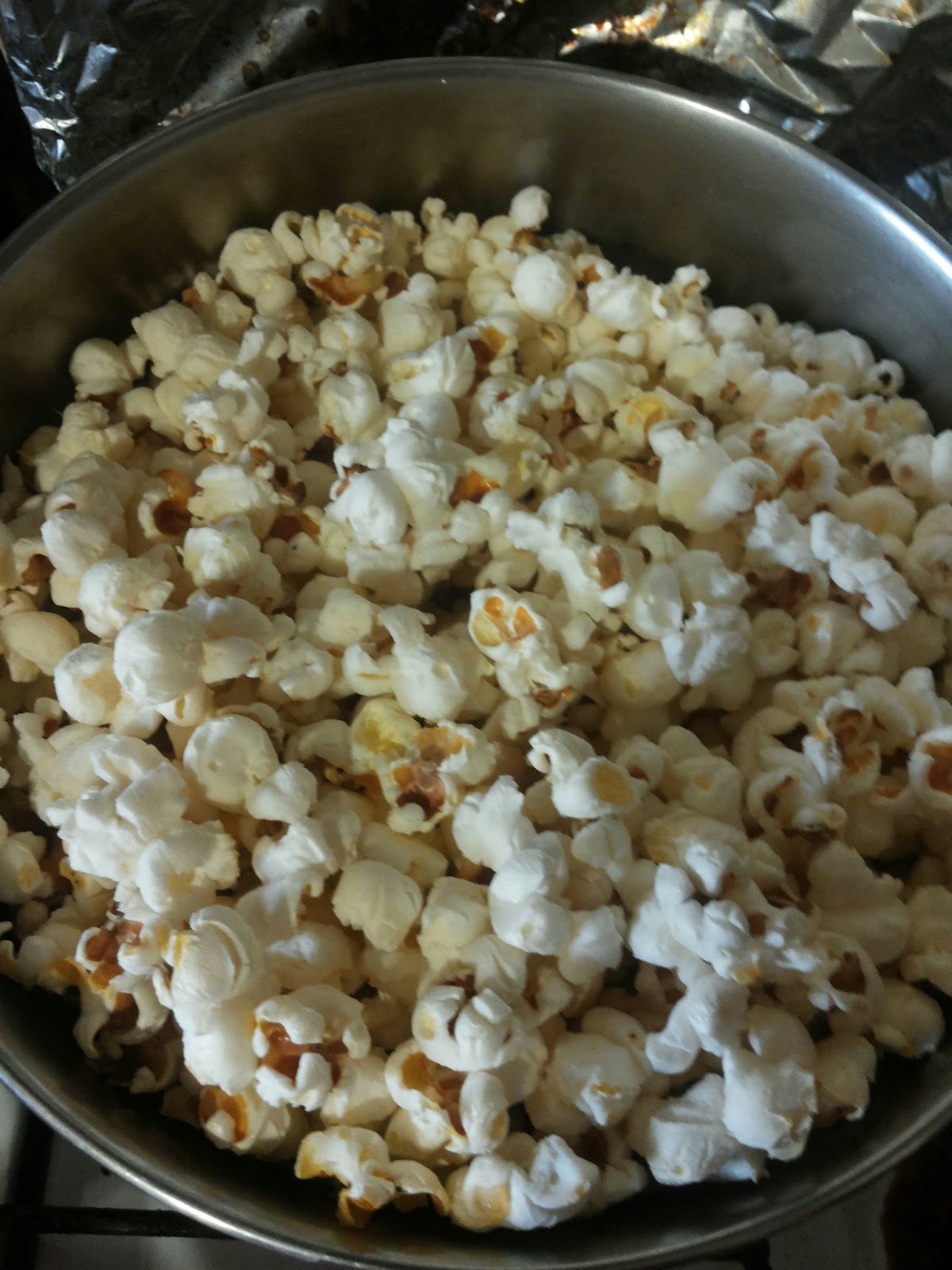 A Jewish Grandmother : Popcorn, The Old Fashioned Way
