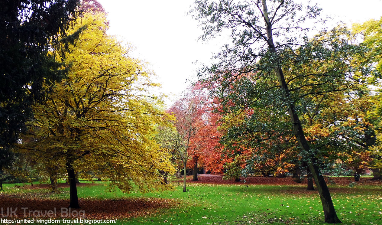 Cedars Park in Cheshunt - The Globe Trotter