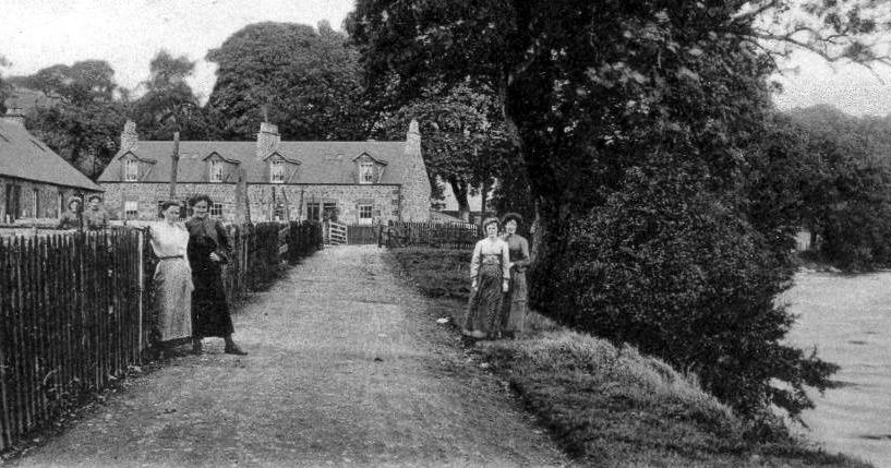 Tour Scotland: Old Photograph Skeldon Scotland