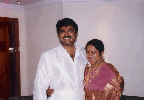 LESS KNOWN THINGS .BLOGSPOT.COM: Actress Radhika husband Sarathkumar