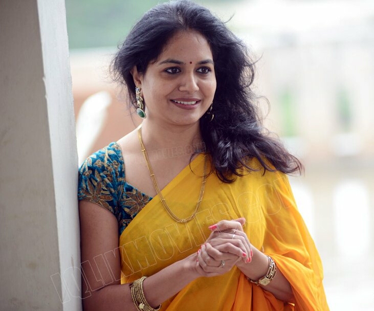 Hollywood, bollywood, tollywood, kollywood: South Inidan Singer Sunitha ...