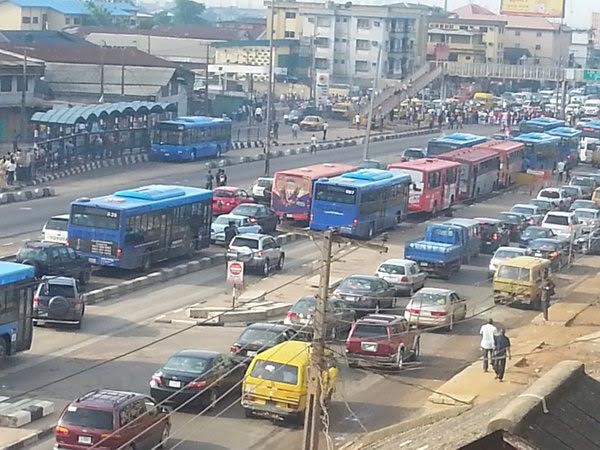 Photos: Police arrive Fadeyi, Lagos to disperse rioters