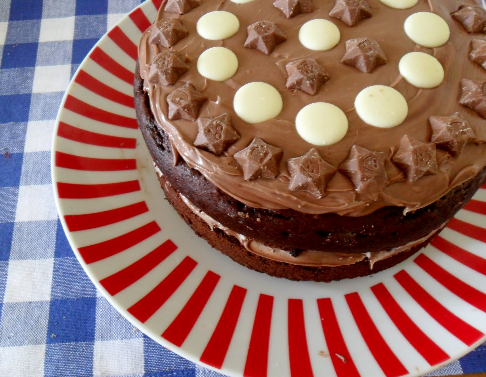 Bake n' Beebz: Baking for the birthday boy... Chocolateiest Chocolate Cake!