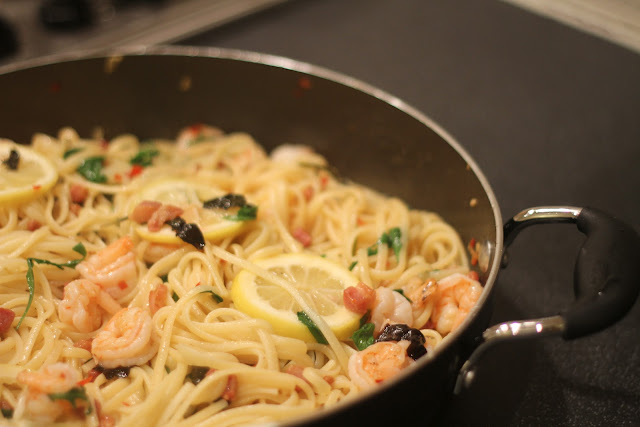 Me, My Food and I: Linguine with Pancetta, Prawns and Rocket
