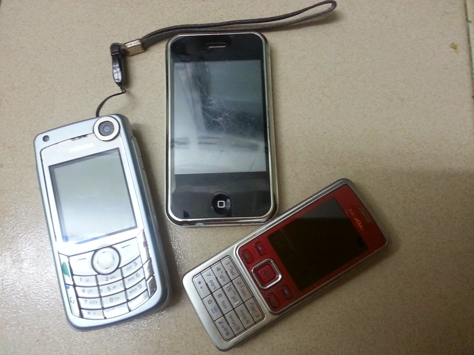 Untuk Kita-Kita: Handphone Dulu-Dulu