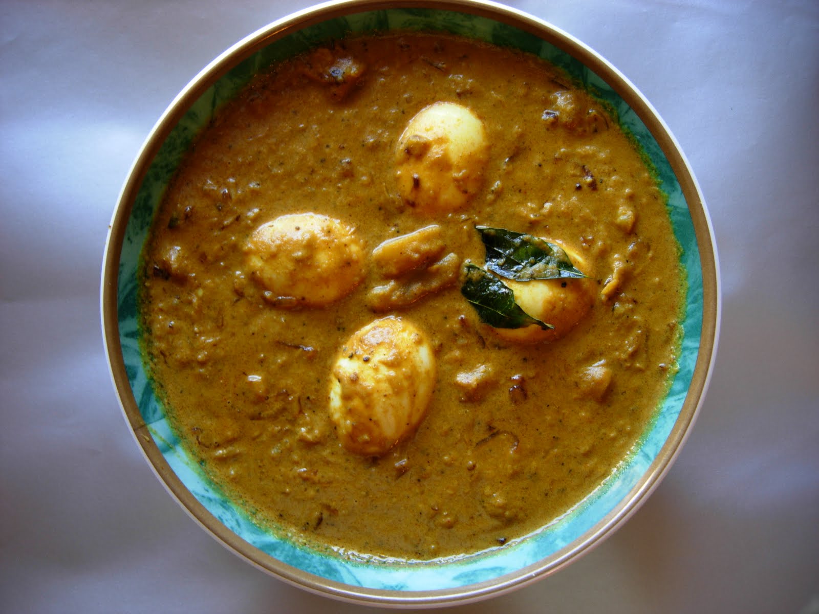 Sugar'N Spice: Kerala Mutta Curry (Egg Curry)