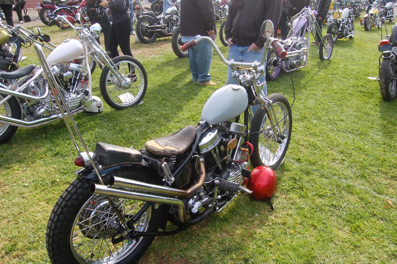 BIKERS,HIPPIES AND TATTOOED FREAKS