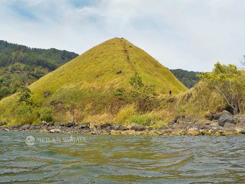 Panorama Danau Toba dari Bukit Sipolha - Medan Wisata - Travel Blogger ...