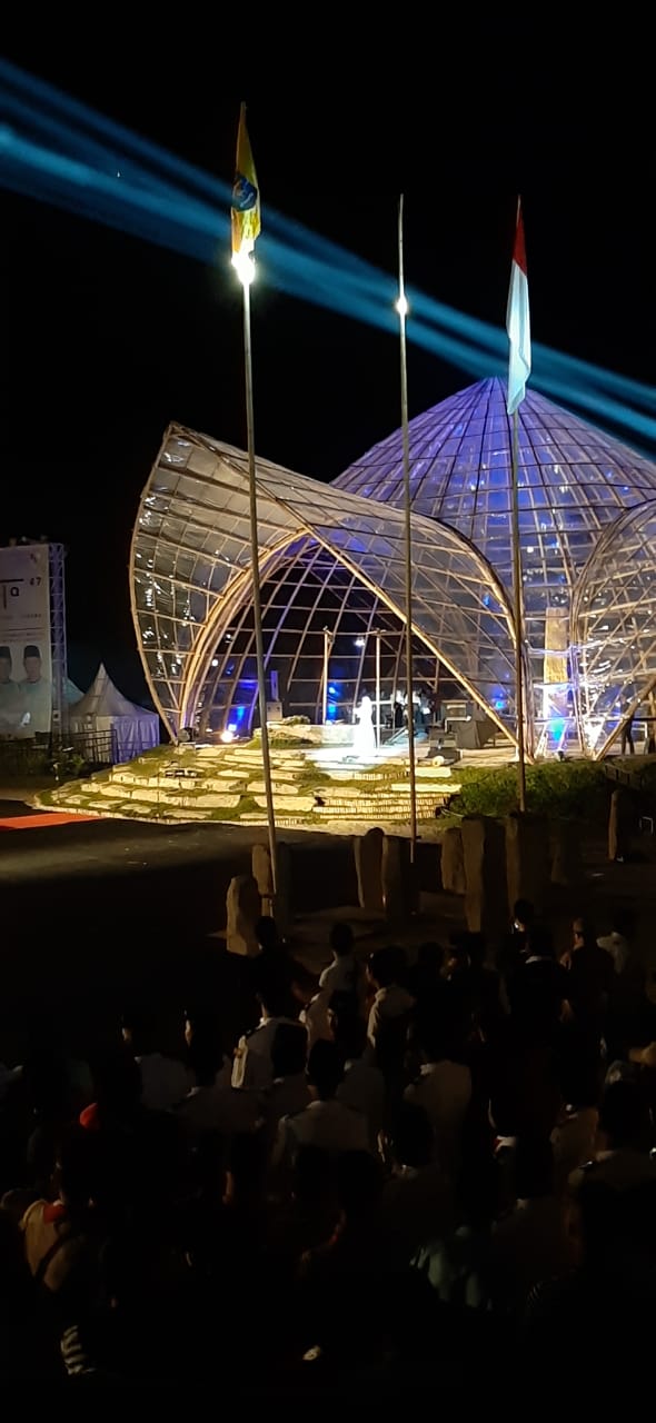 Foto-Foto Eksklusif Instalasi Bambu di Islamic Center TuBaBa