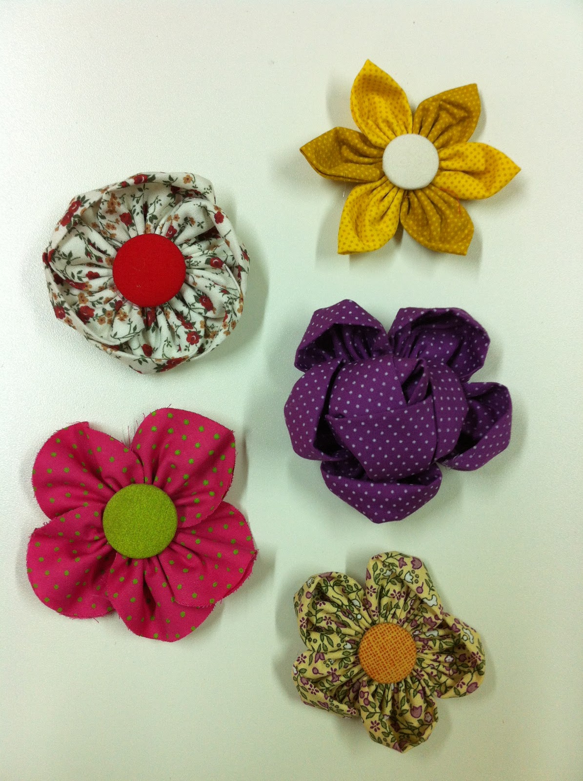 Loja Guria - Materiais e Cursos de Artesanato: Flores de fuxico