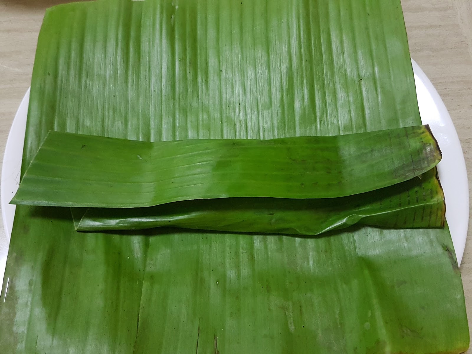 Suman sa Lihiya (Wrapped Glutinous Rice with Lye Water)