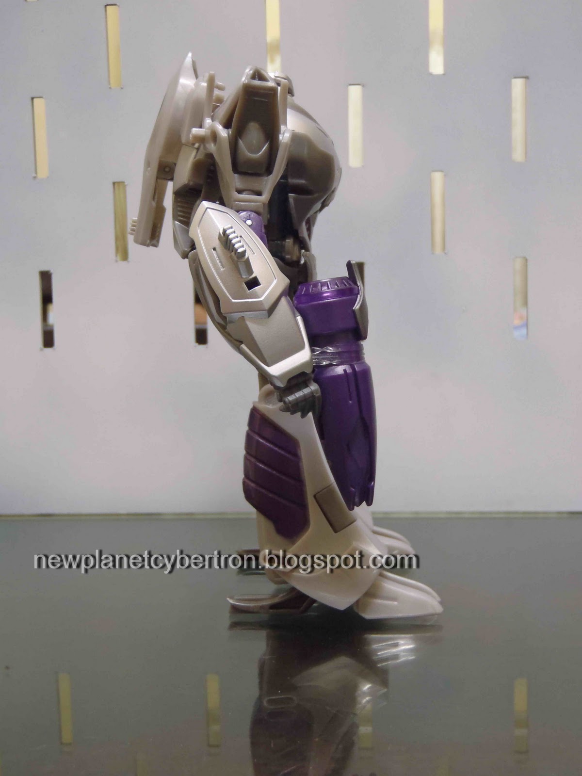 New Planet Cybertron: Transformers Review –Megatron (Prime Deluxe 2-Packs)