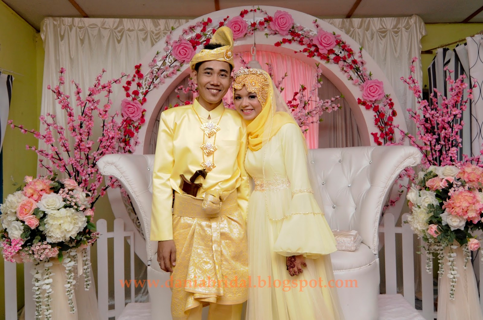 PAKEJ RUMAH TEMA SAKURA ~ BUTIK PENGANTIN DANIA