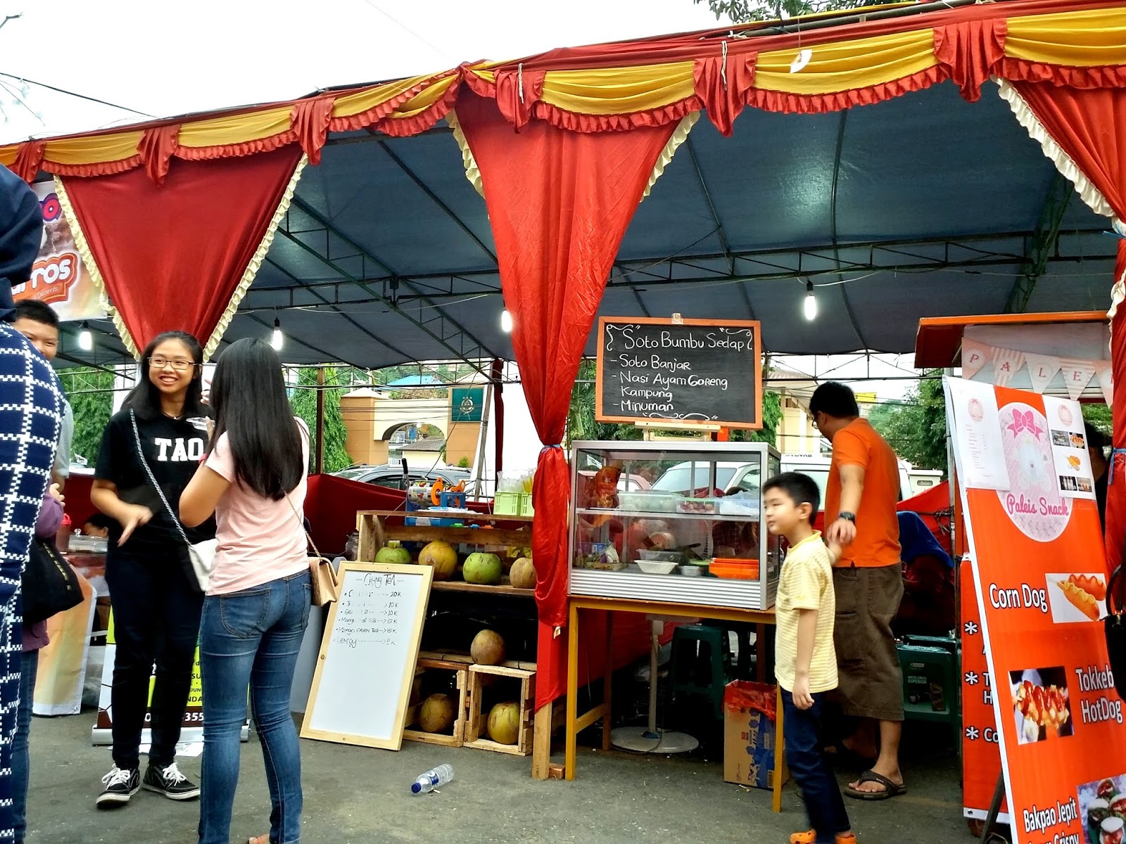 NanoNa Blog: Berburu Makanan di Mega Food Festival
