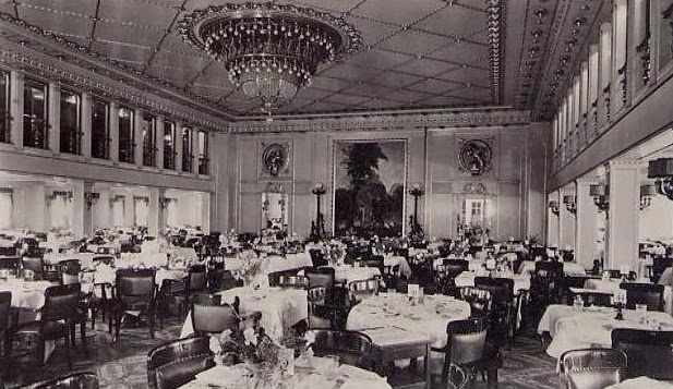 Ocean Superliners: RMS Homeric 1st class dining room.
